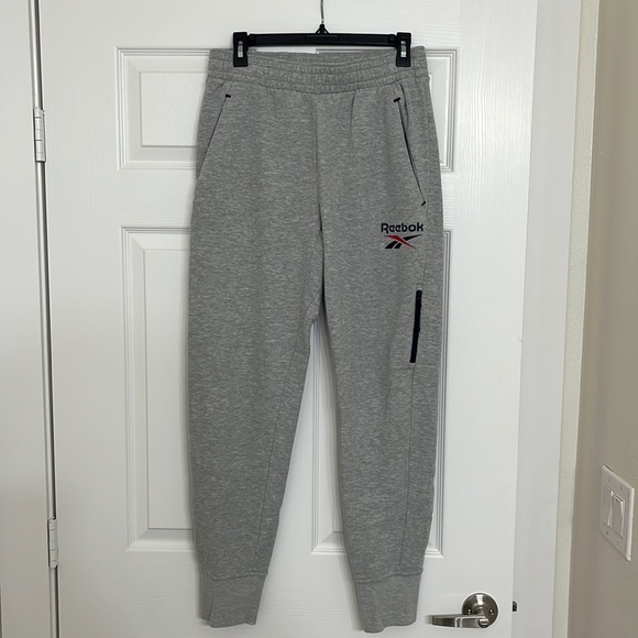 Reebok | Pants | Reebok Classic Logo Sweatpants Joggers Slim Mens Size ...